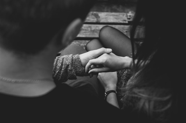 The Subtle Cues of Flirting Behavior – Behavioral Inquiry